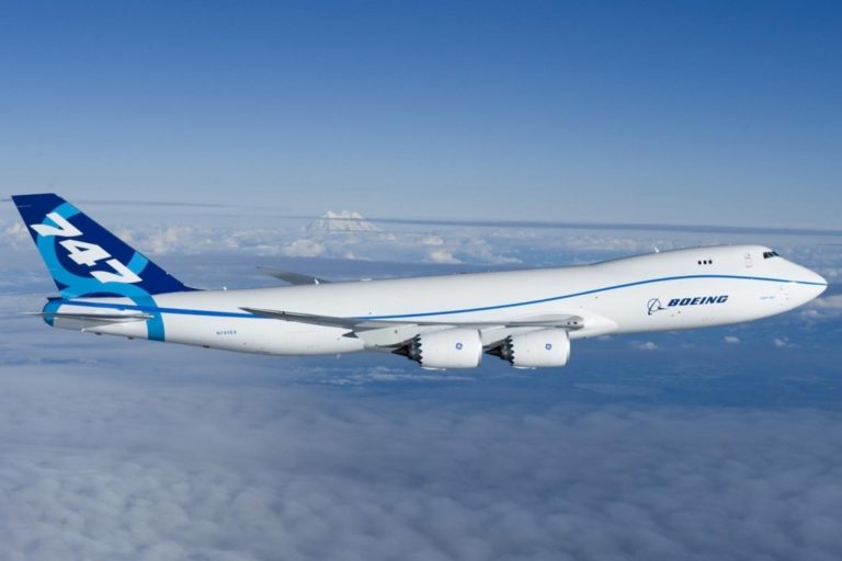 Boeing 747-8 Intercontinental Interior, Seats, Engines, Specs, and Cost ...